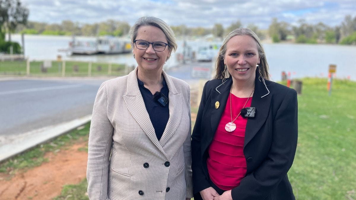 River Murray ferries will remain free until at least 2034
